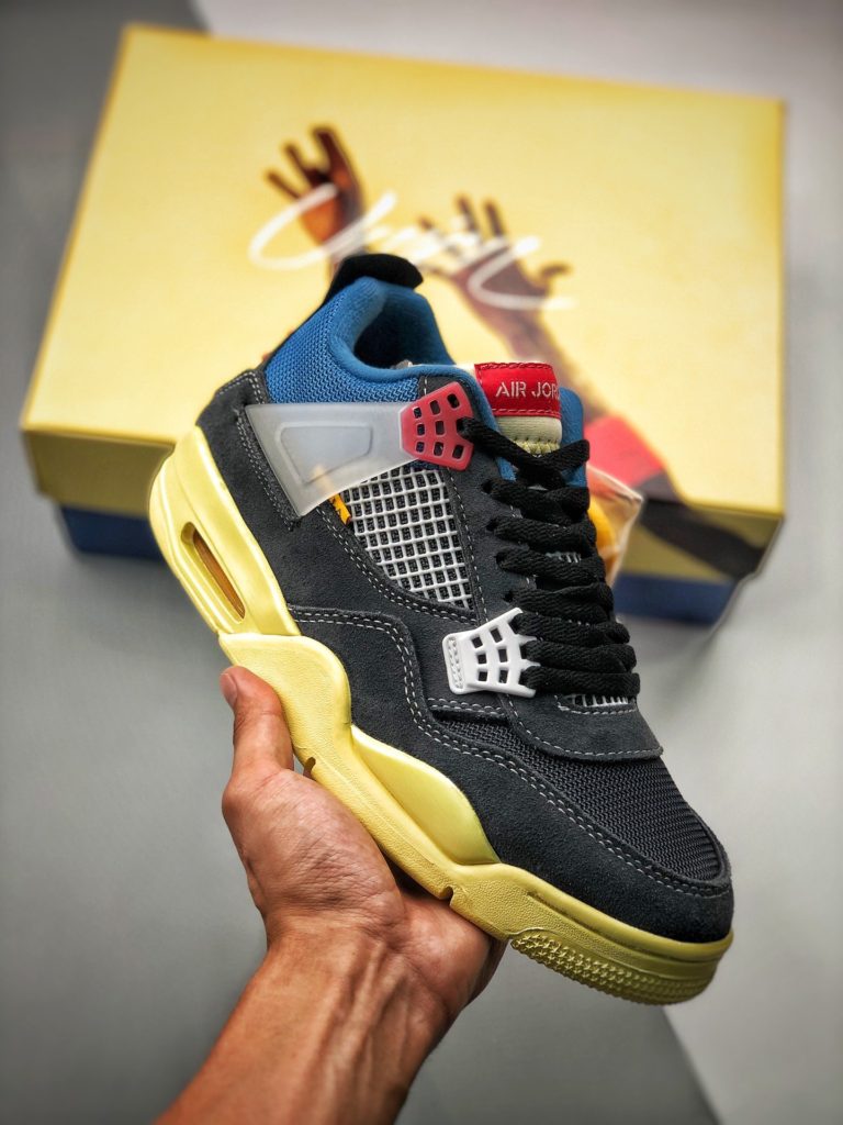 NIKE AIR JORDAN 4 RETRO “OFF NOIR”
